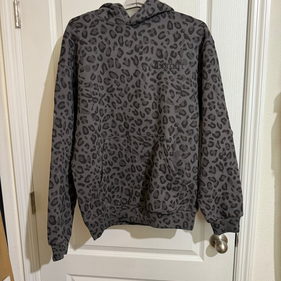 Comfrt | Tops | Womens Comfrt Gray Black Leopard Print Hoodie M | Poshmark